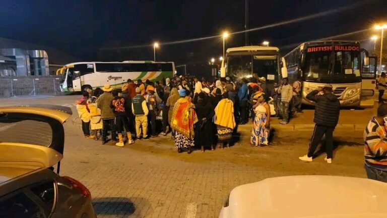 Malawians return home from South Africa in Government-led voluntary ...